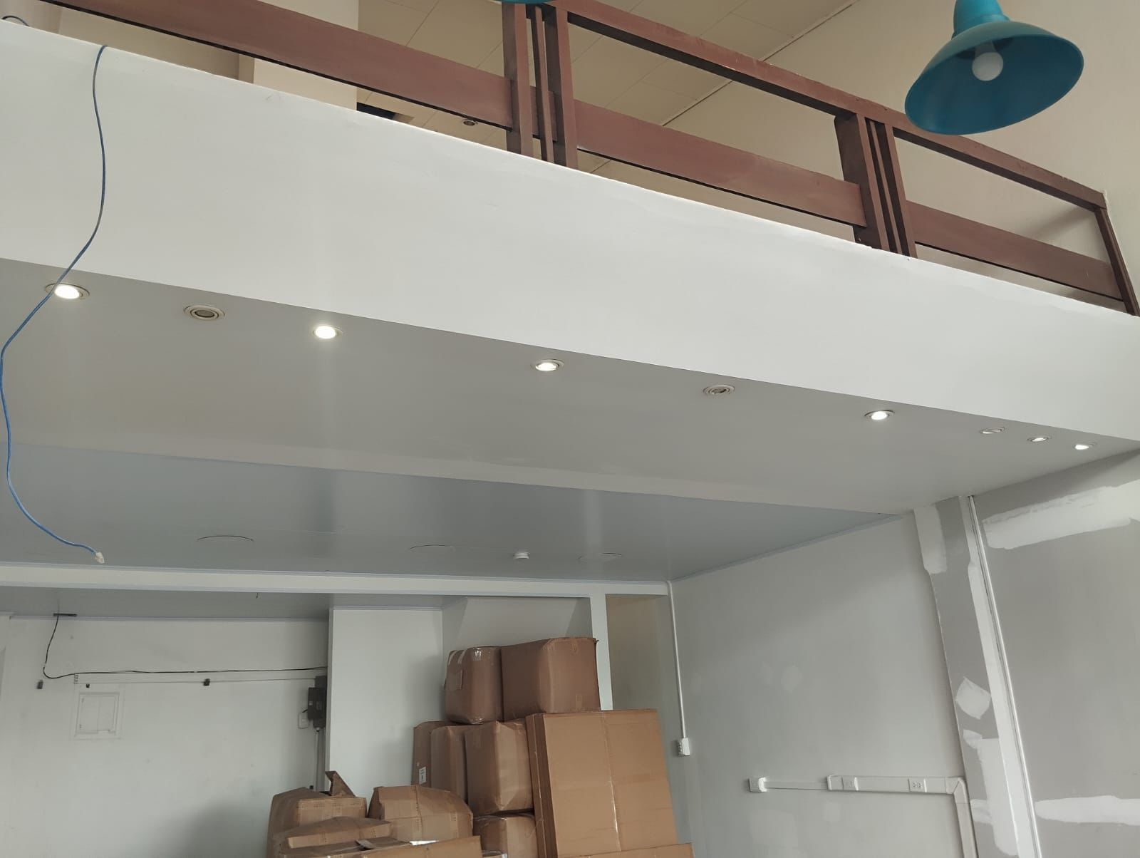 Bodega con Oficina en Lindora – Luxury Real Estate